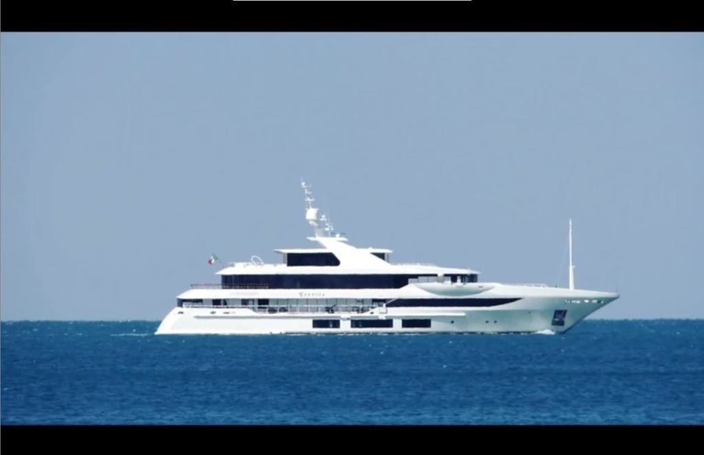 Yacht SURPINA, a Benetti Superyacht | CHARTERWORLD Luxury Superyacht ...